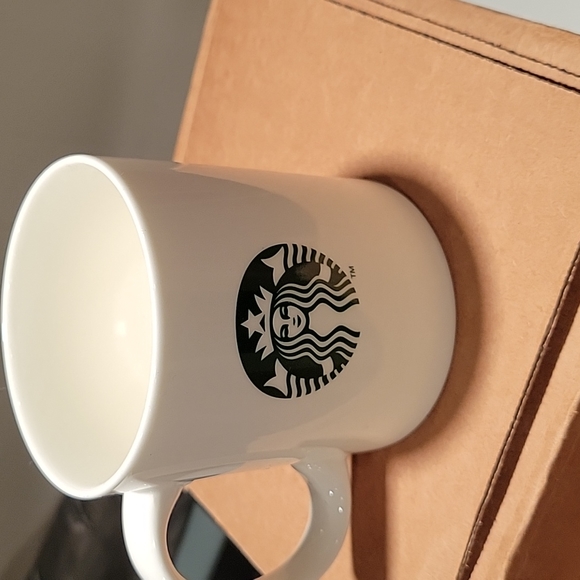 Starbucks | Kitchen | Starbucks 2oz 32 | Poshmark